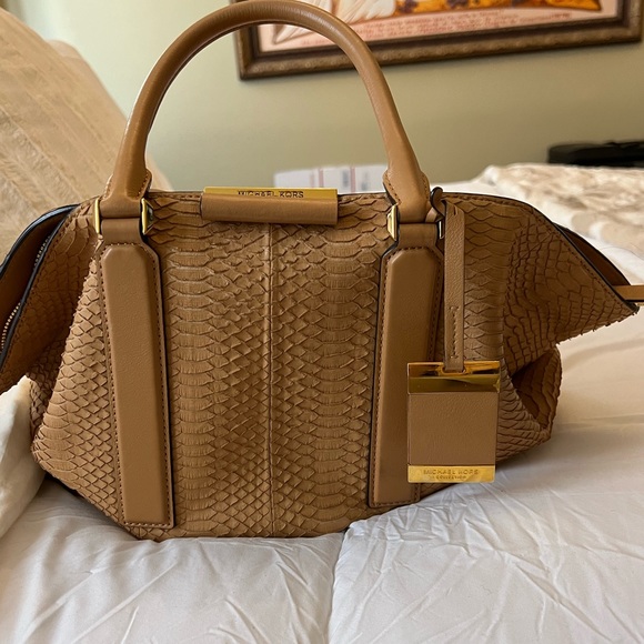 Michael Kors Collection | Bags | Michael Kors Satchel | Poshmark